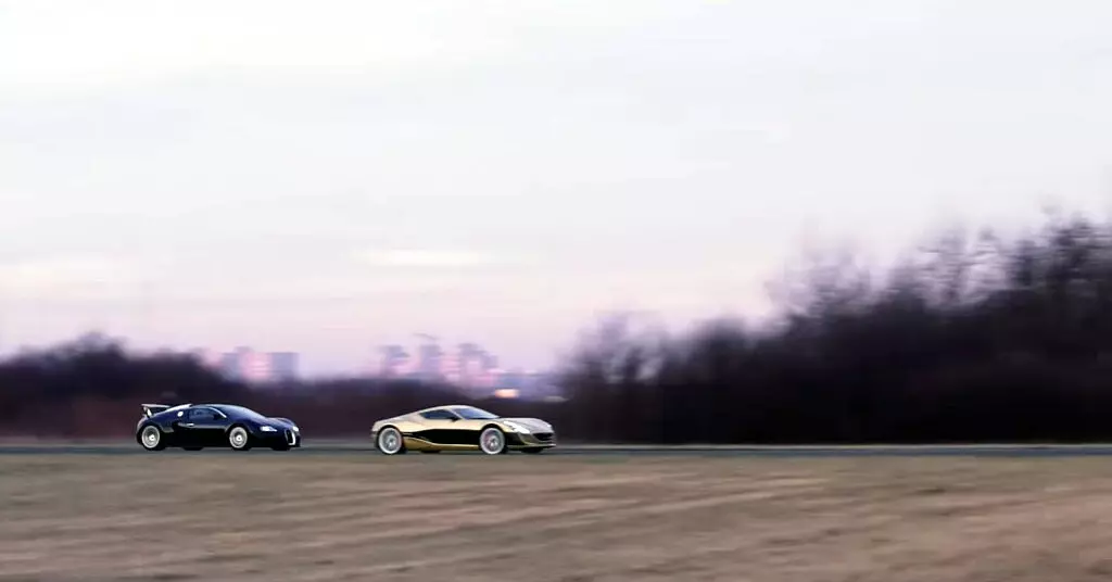 Rimac Concept One vs yakasarudzika Bugatti Veyron: nhangemutange yezvizvarwa