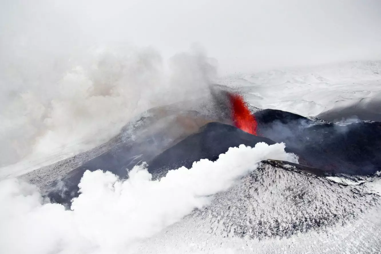 Gunung geni Kamchatka njeblug kanthi berlian sing ora dingerteni 340190_2