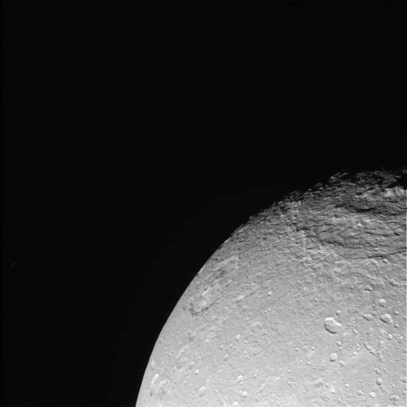 Dina beungeut Dione, canyons dianggap 340413_6