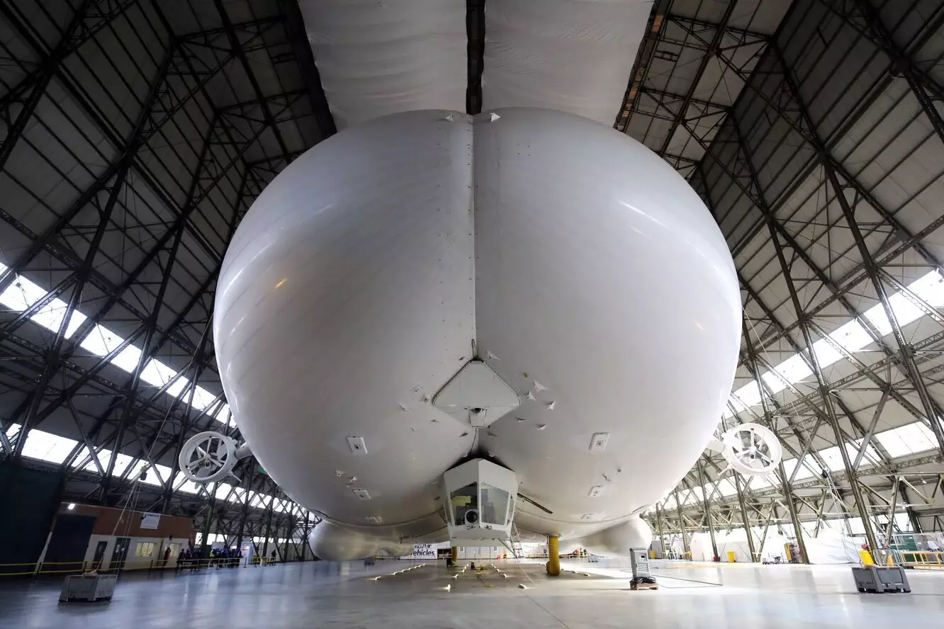 L'avió més gran del món viatjarà al pol nord