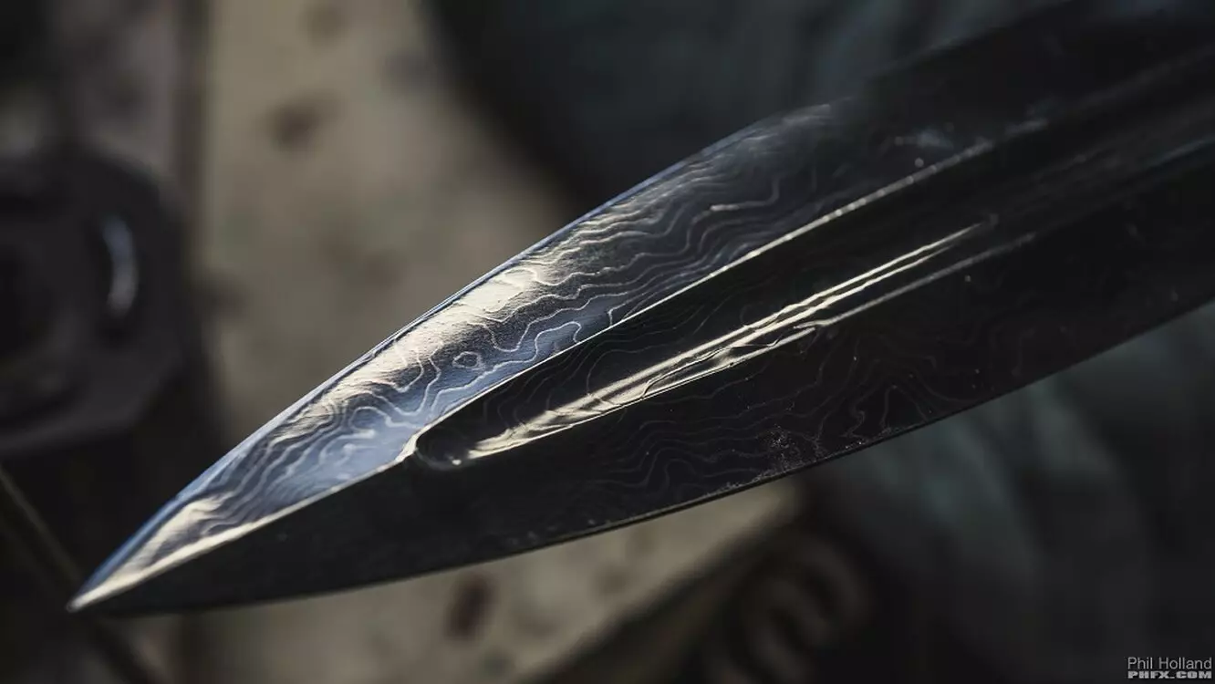 Damascus Steel Seef: Farshaxan Qadiimiga ah ee Farshaxan Casri ah 342859_4