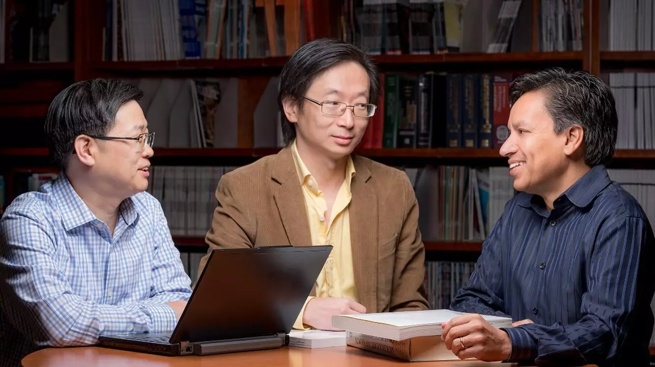 Yadun Huang, Sheng Ding, Deepak Shrishtava - μια ομάδα επιστημόνων που εργάστηκαν στον επαναπρογραμματισμό κυττάρων με τη βοήθεια χημικής έκθεσης