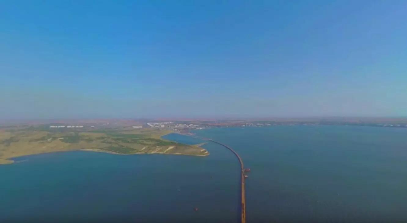 Mira cómo se construyó el puente a Crimea. 344208_2