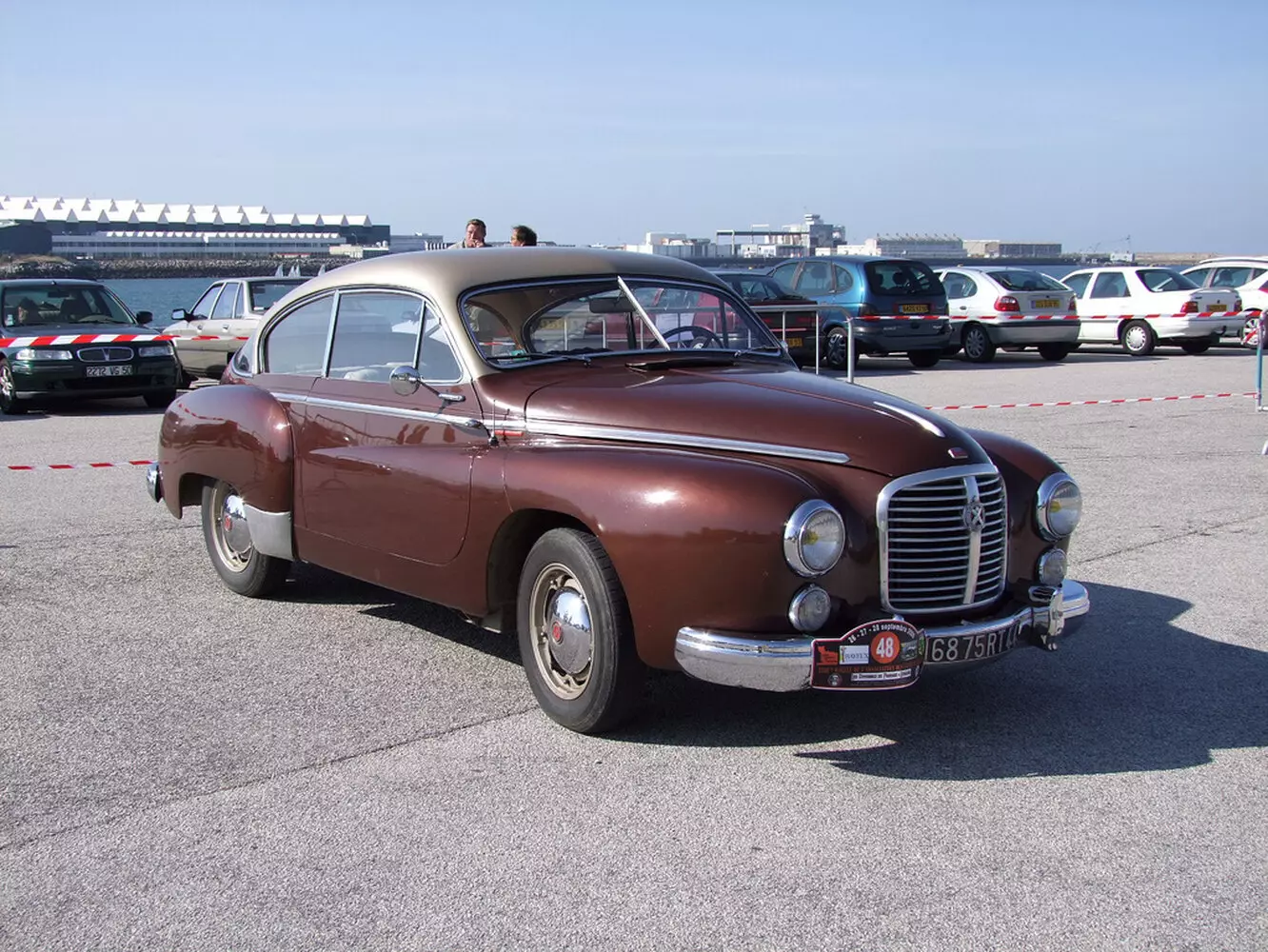 1950 Hotchkiss Gr goire, l'un des derniers modèles de l'entreprise. En quatre ans, seuls 247 exemplaires de cette voiture de luxe ont été produits. Fait intéressant, le modèle porte le nom du designer Jean-Albert Grégoire.