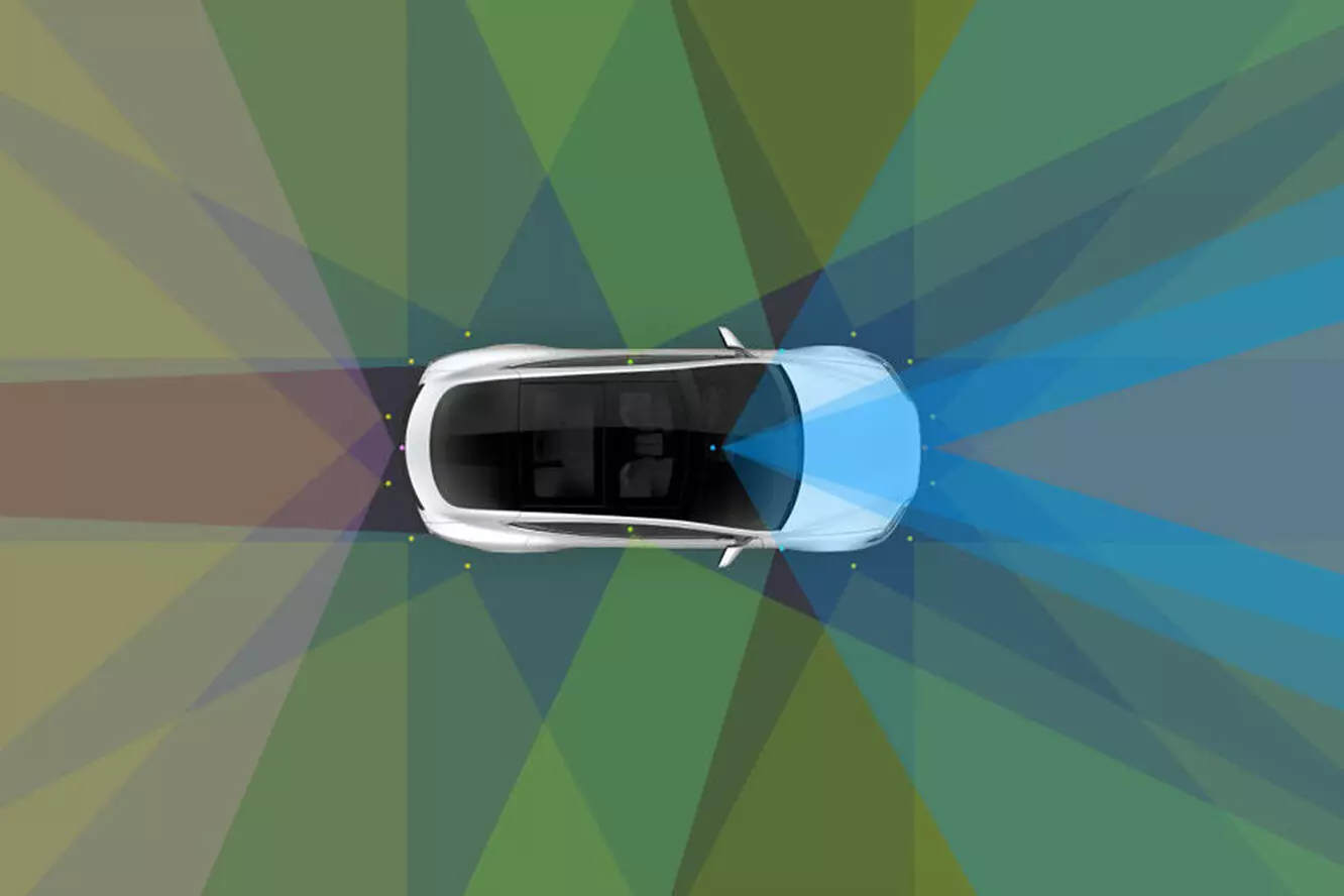 Tesla-biler vil bli fullt autonome