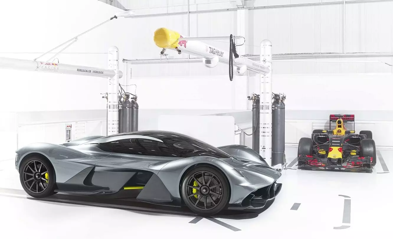 Detail pertama tentang hypercar Aston Martin dan Red Bull 346885_1