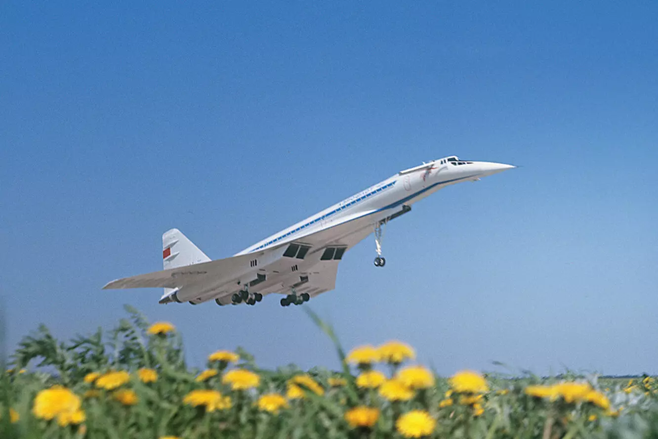 Tu-144. நிறுத்தப்பட்ட விமானம்