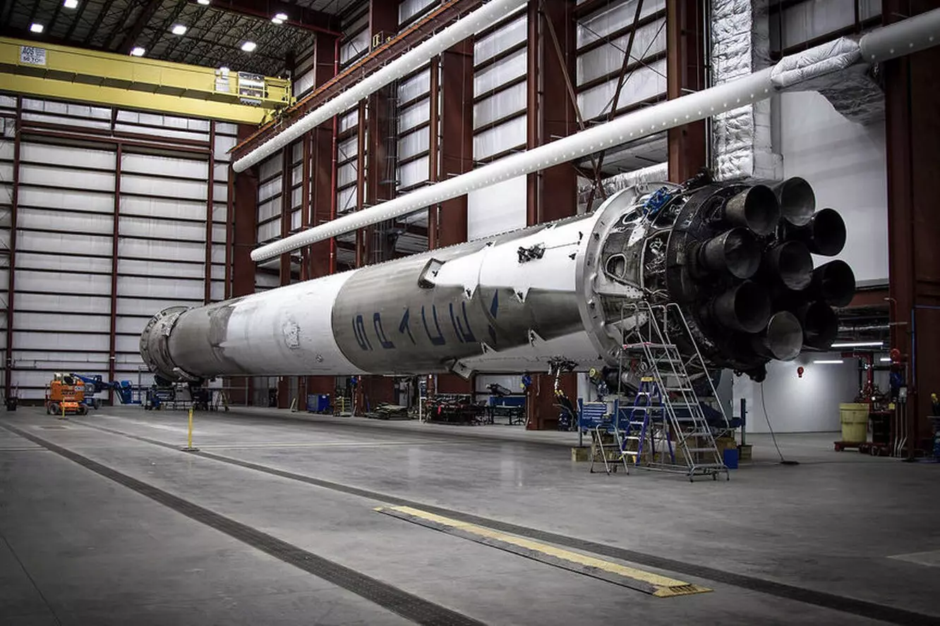 Çima firîna Falcon 9 ew qas girîng e: kurteyek di derbarê bernameya SpaceX de