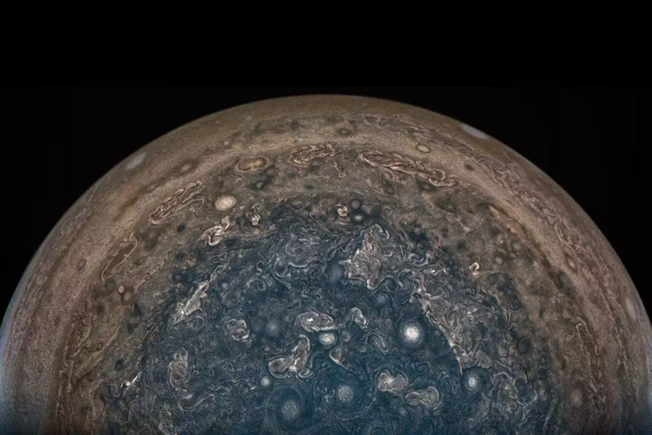 Cyclones de la taille de la Terre, champ magnétique incroyable : nouvelles données sur Jupiter