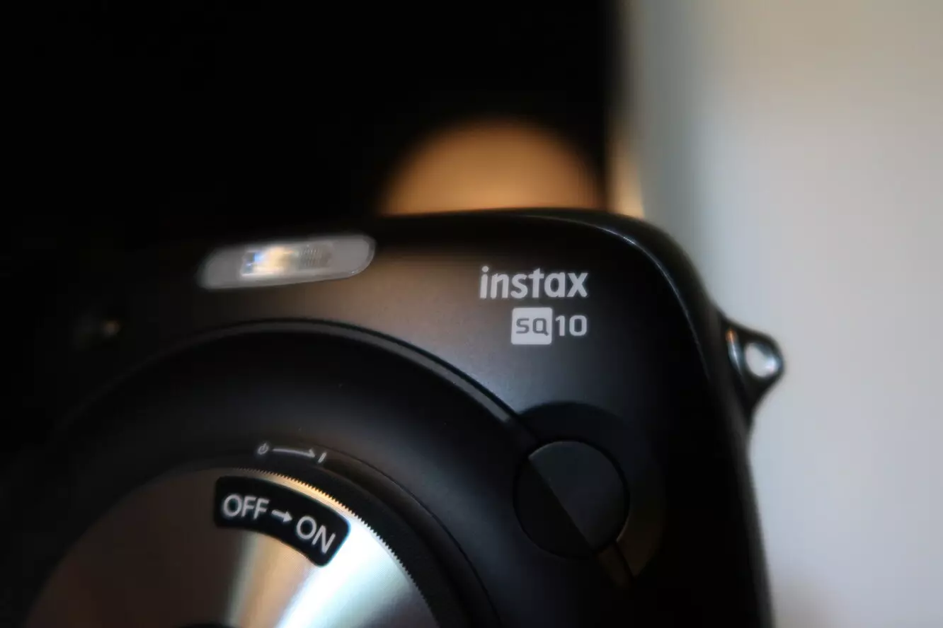 Fujifilm Instax SQ10: נסיעת מבחן של מצלמה היברידית 352622_6