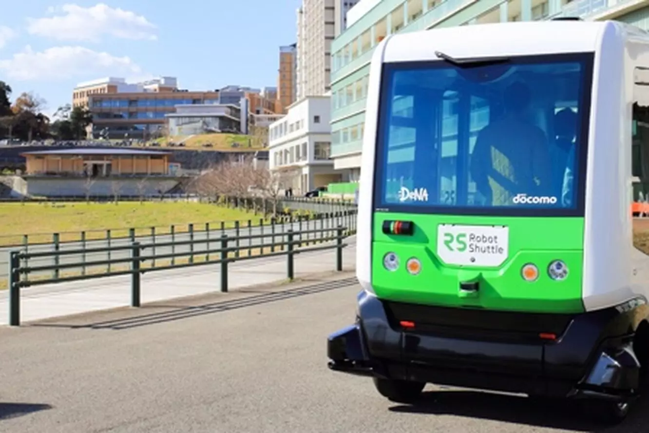 Sinusubukan ng Japan ang mga self-driving na bus para sa mga matatanda