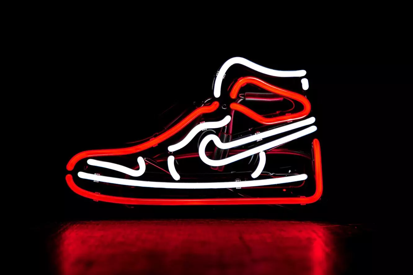 Nike virtual sneakers ug bisti: ang tanan nga kinahanglan nimong masayran