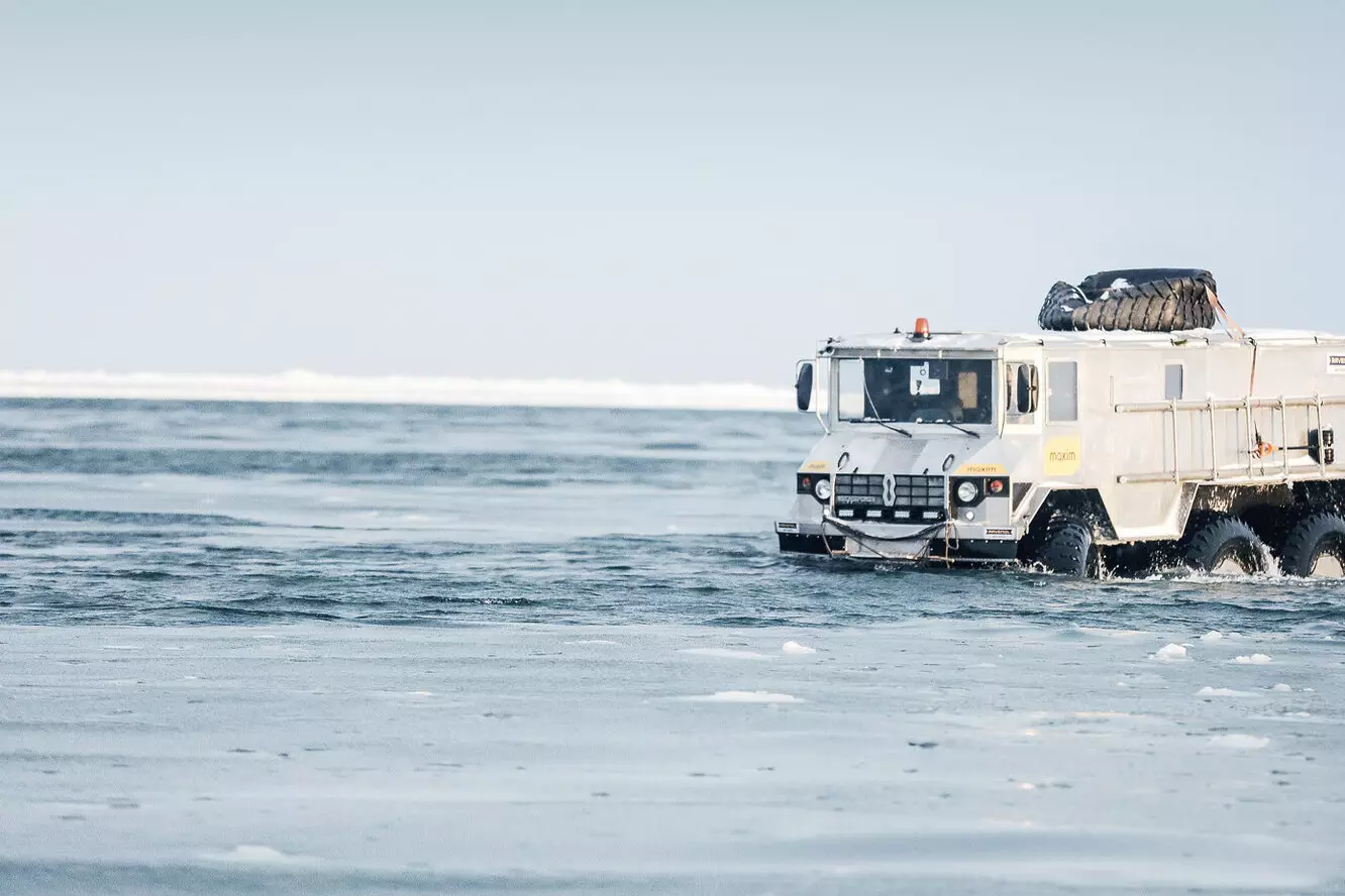 Arktyczny burlak: rosyjski pojazd terenowy na północ