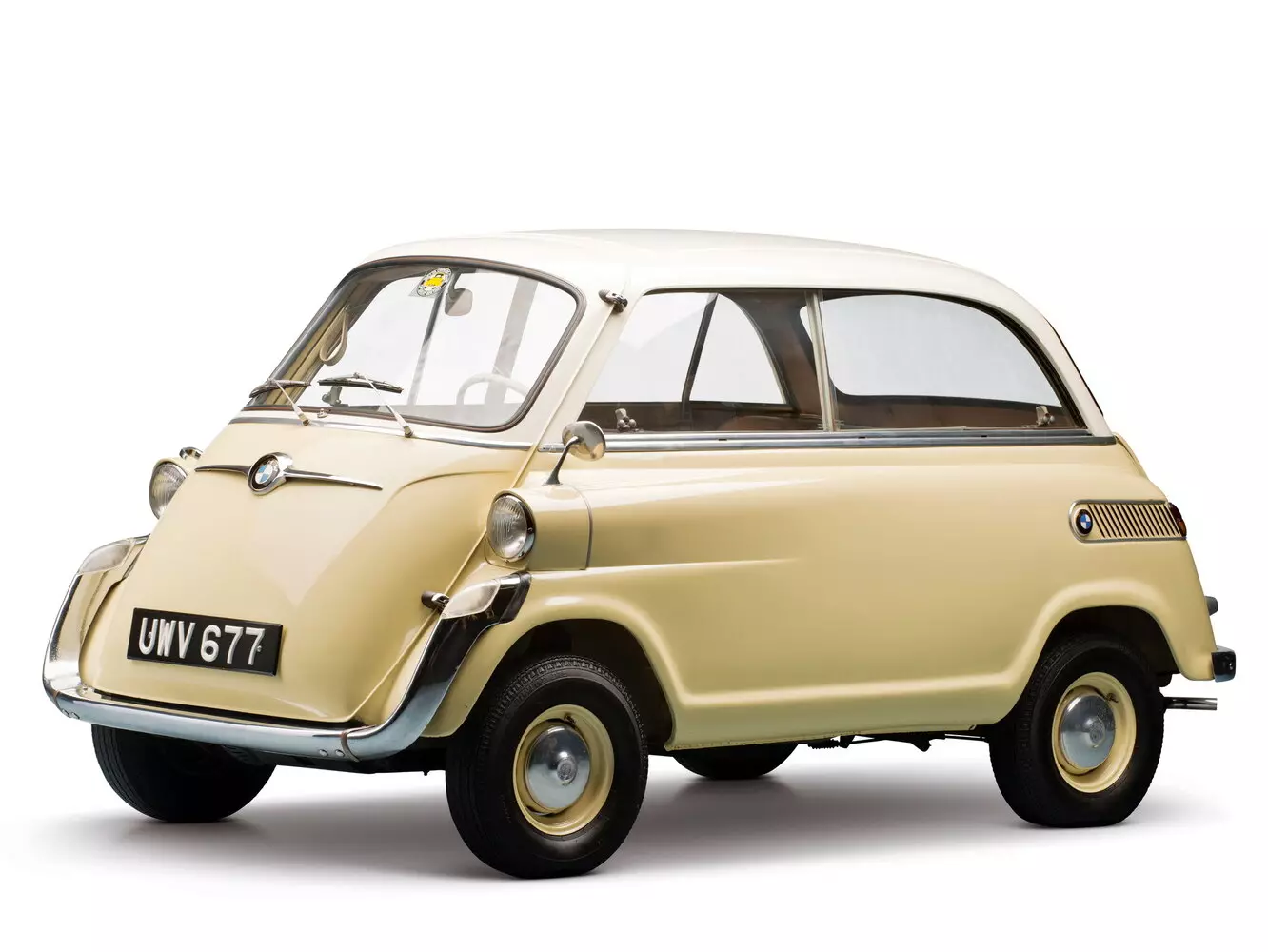 Кытай 1957-жылдын BMW Isetta көчүрмөсүн чыгарды 354641_2