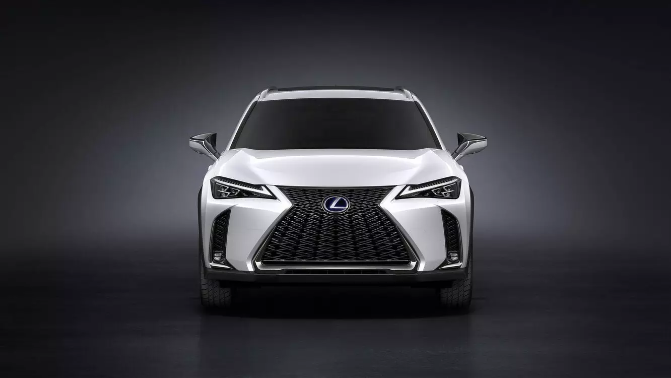 Lexus presenterade junior crossover UX 355415_4