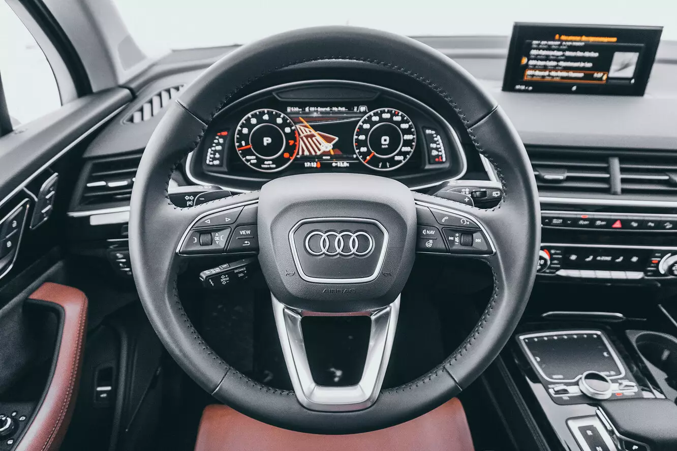 Lejeritatea ființei: test Audi Q7 355585_10