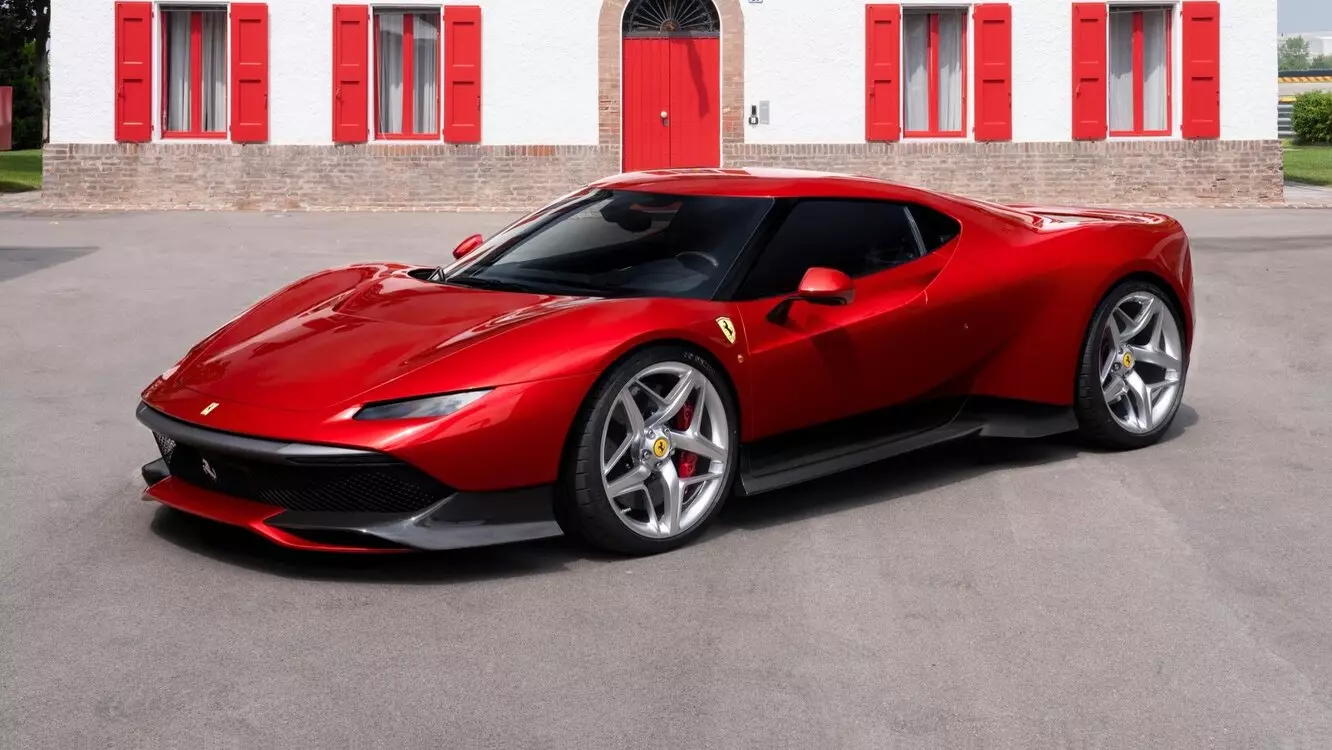 Ferrari eşsiz bir süper otomobil yaptı 356616_2