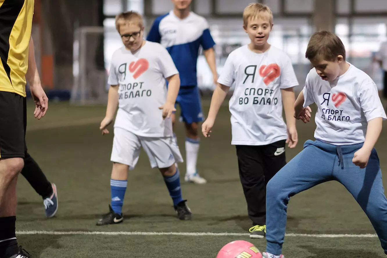 Kärlekssyndrom: Fotboll för barn med Downs syndrom