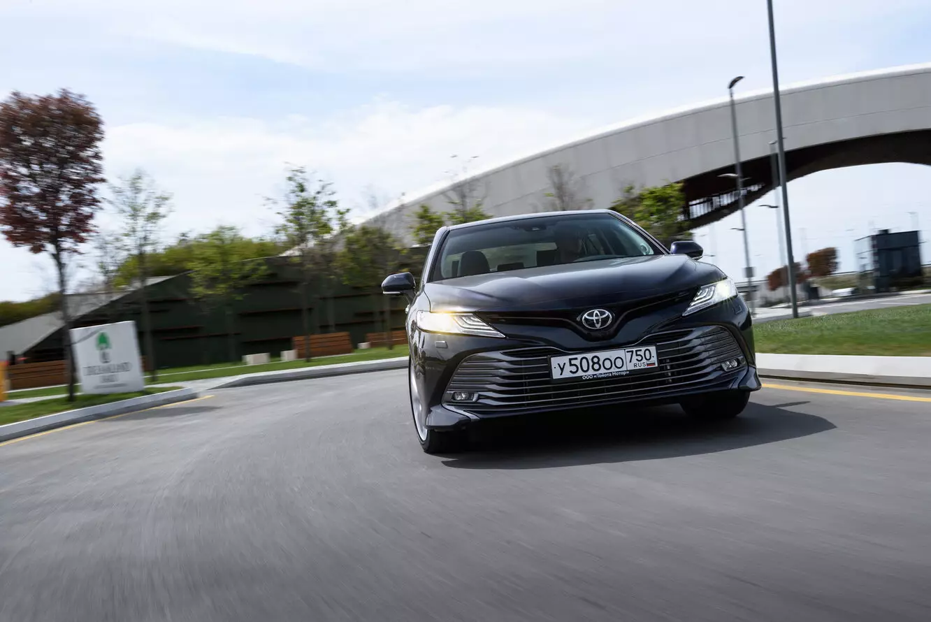 Test ride Toyota Camry 357265_2