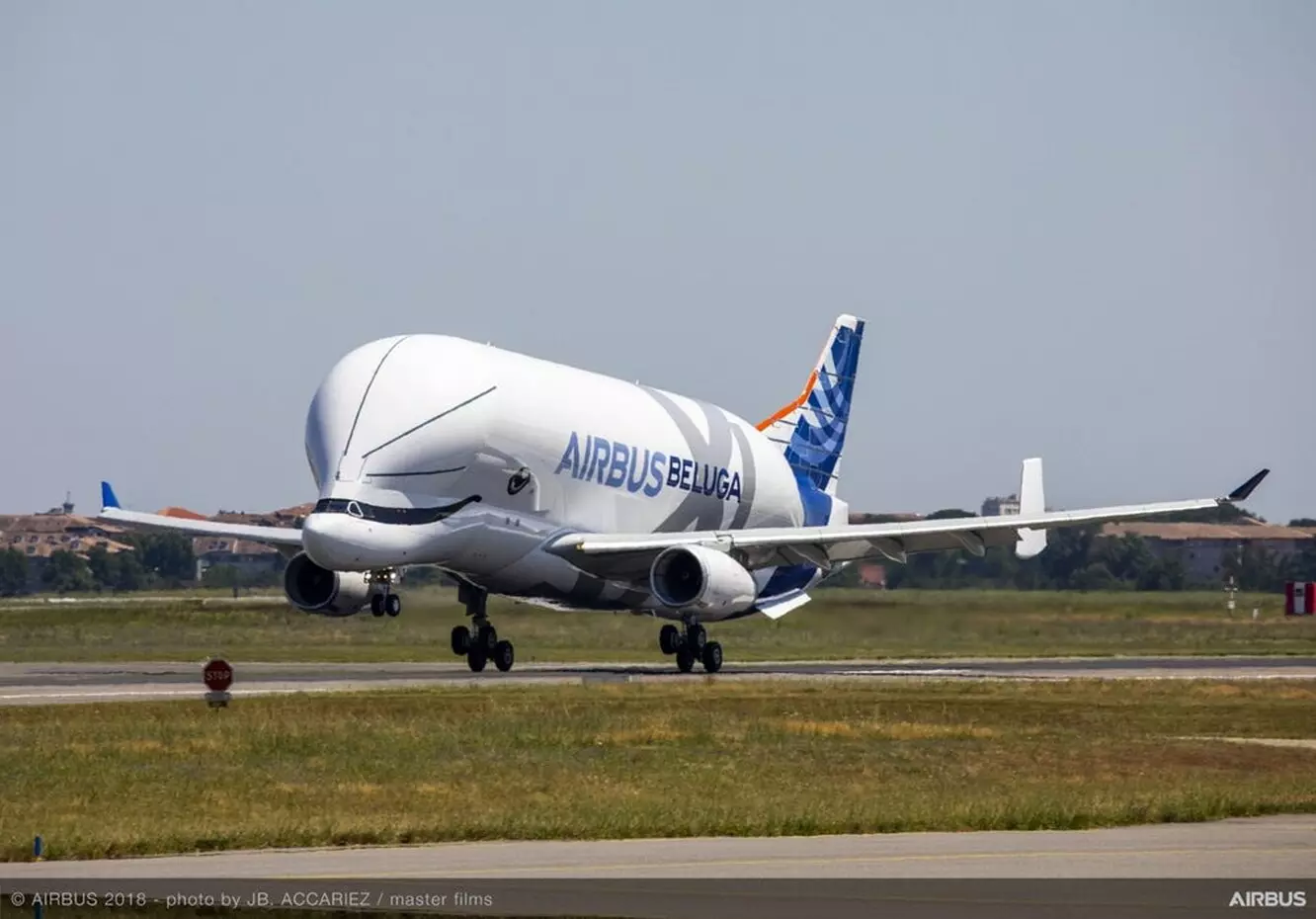 Airbus BelugaXL nggawe penerbangan pisanan 357386_1