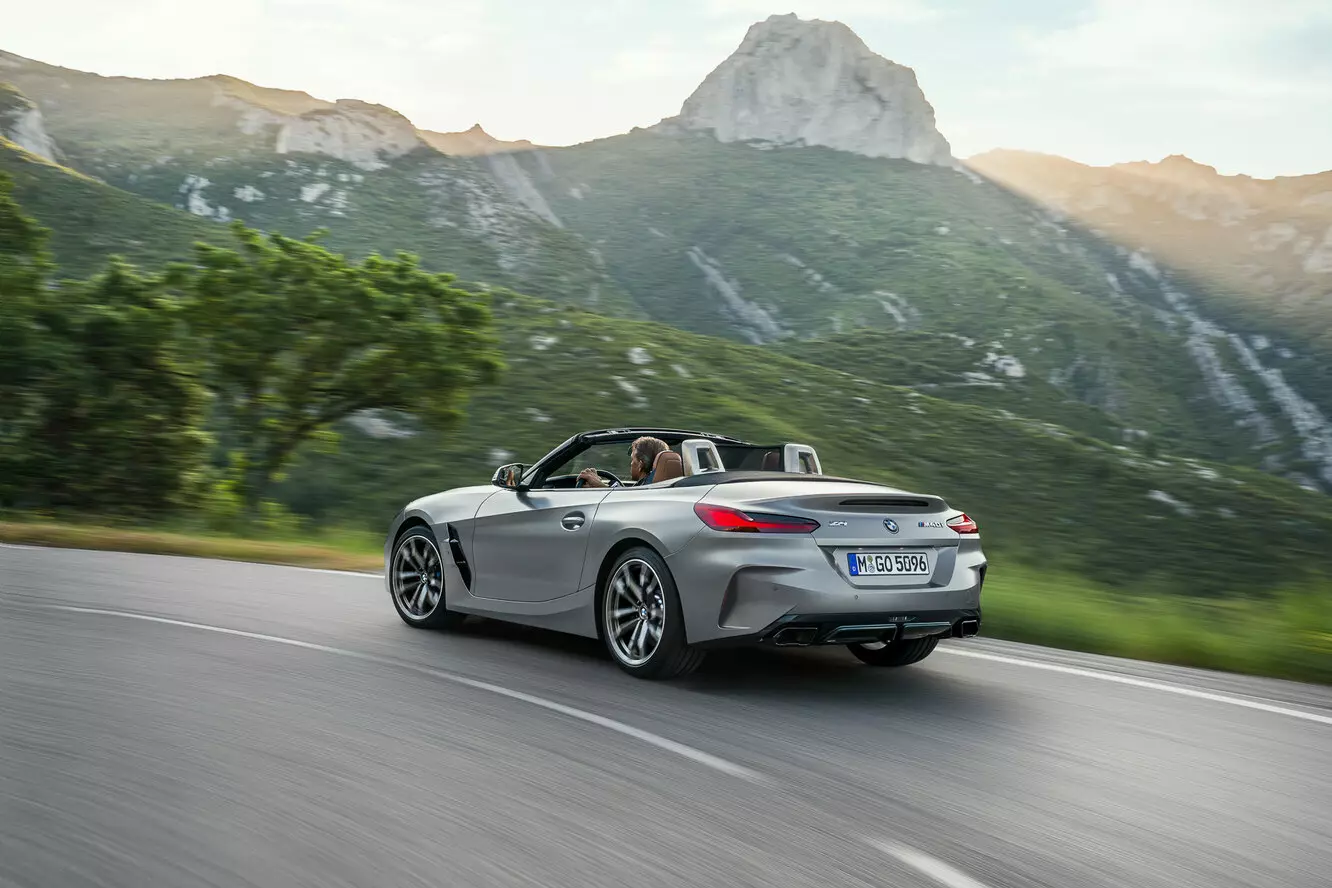 Νέα BMW Z4: αποκαλύφθηκαν όλες οι πληροφορίες 358205_1