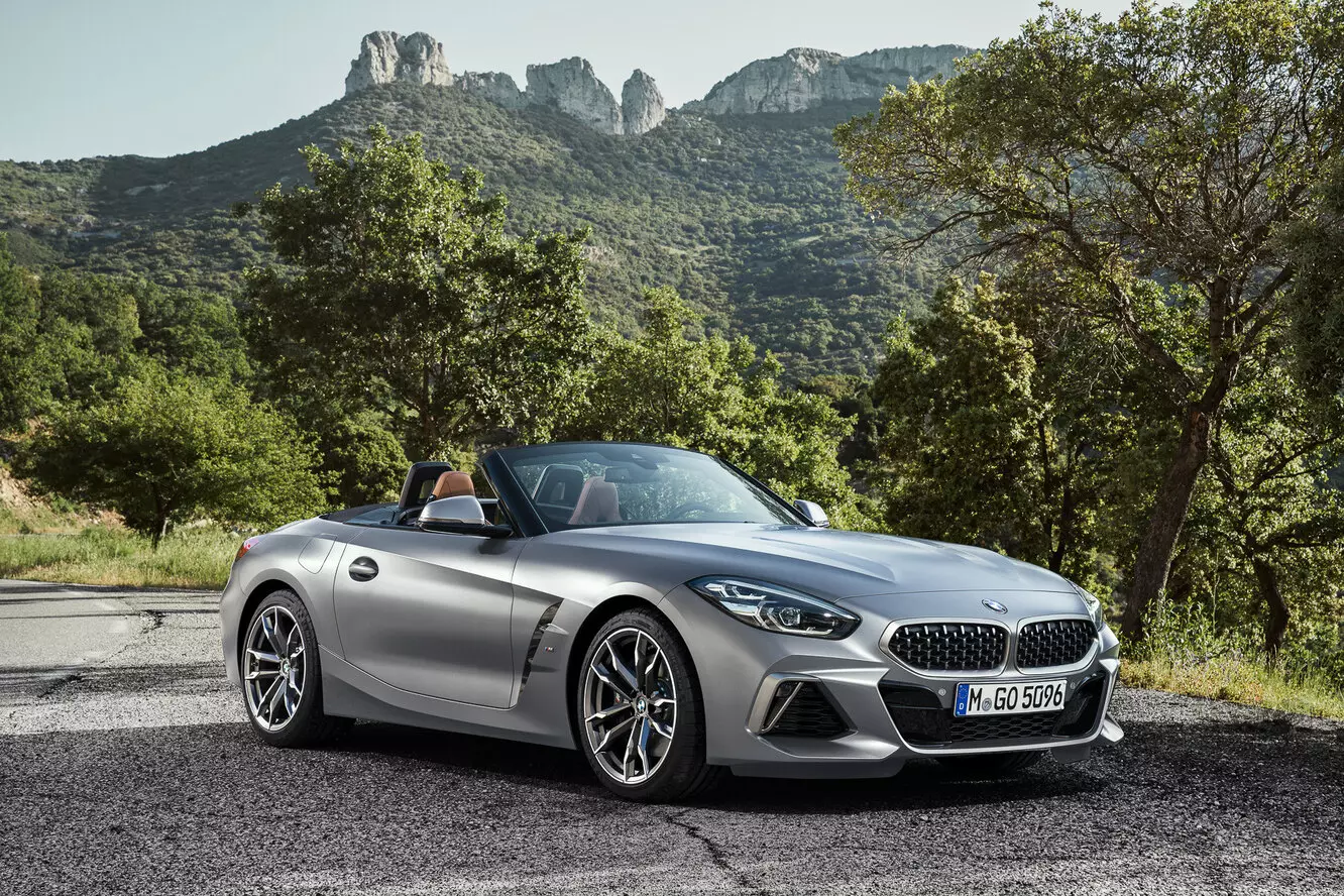 نئون BMW Z4: سڀ معلومات پڌرو 358205_5