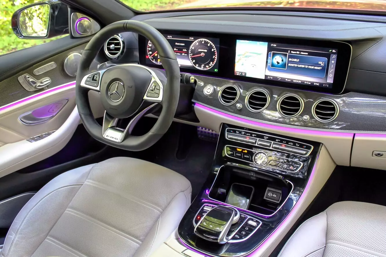 წითელი ისარი: Mercedes-AMG E 43 ტესტი 358481_10