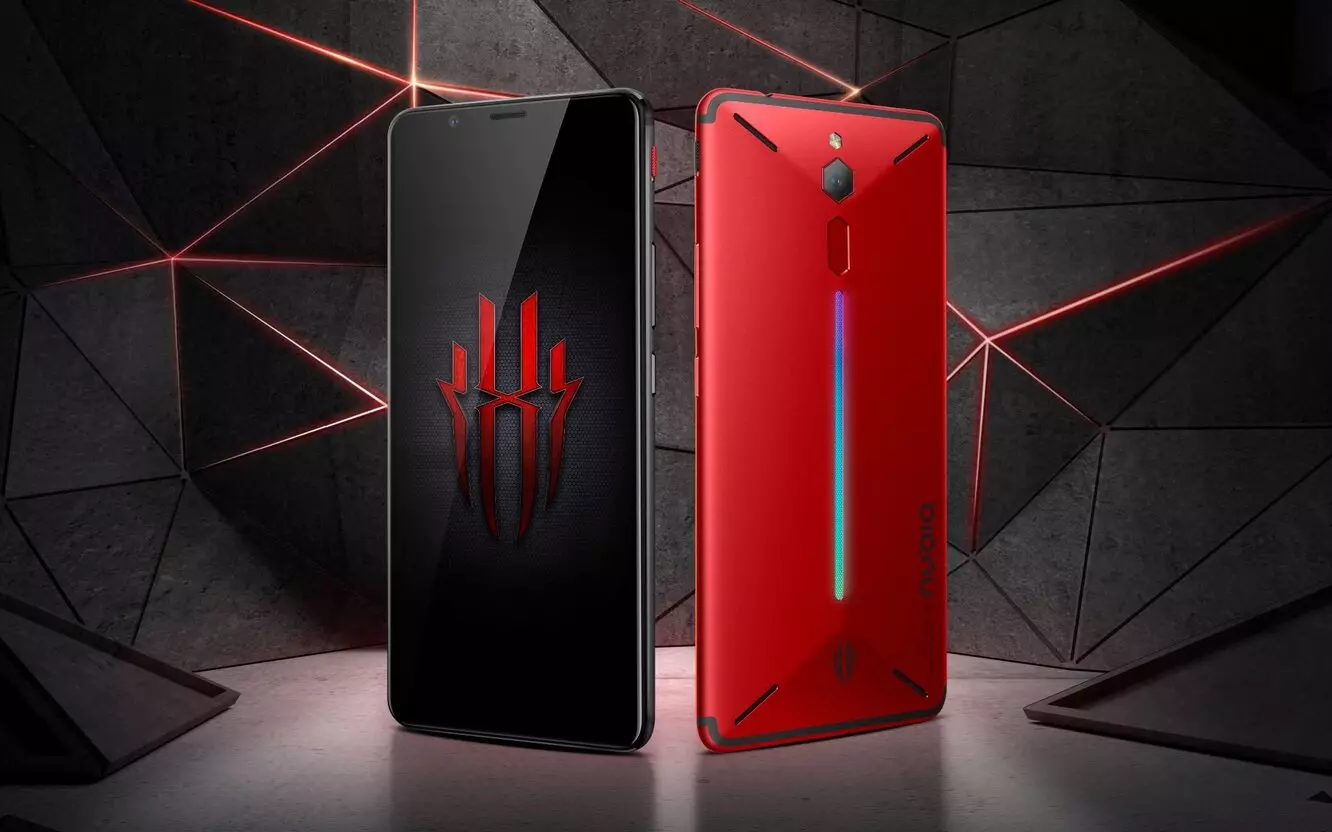 Nubia ဂိမ်းစမတ်ဖုန်းအသစ်- Snapdragon 845 နှင့် 10 GB RAM တို့ကို ထုတ်ဖော်ပြသခဲ့သည်။ 359183_1