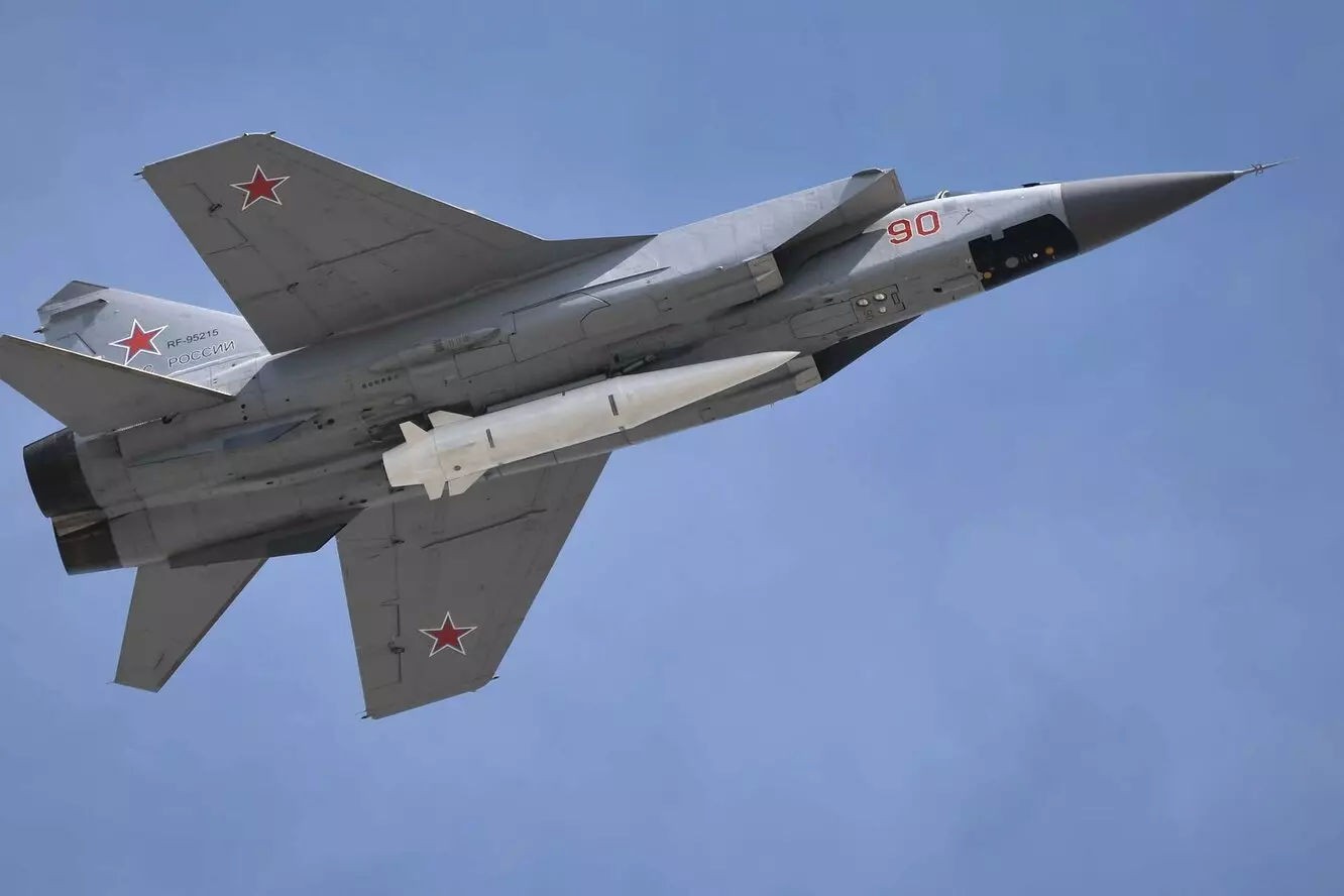 Su-57 yoo gba misaili hypersonic tuntun kan