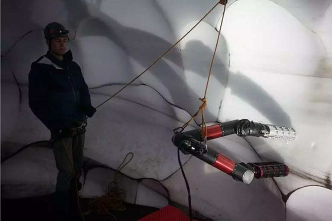 Робот-хробак NASA готовий підкорювати крижані вулкани Антарктиди 359452_2