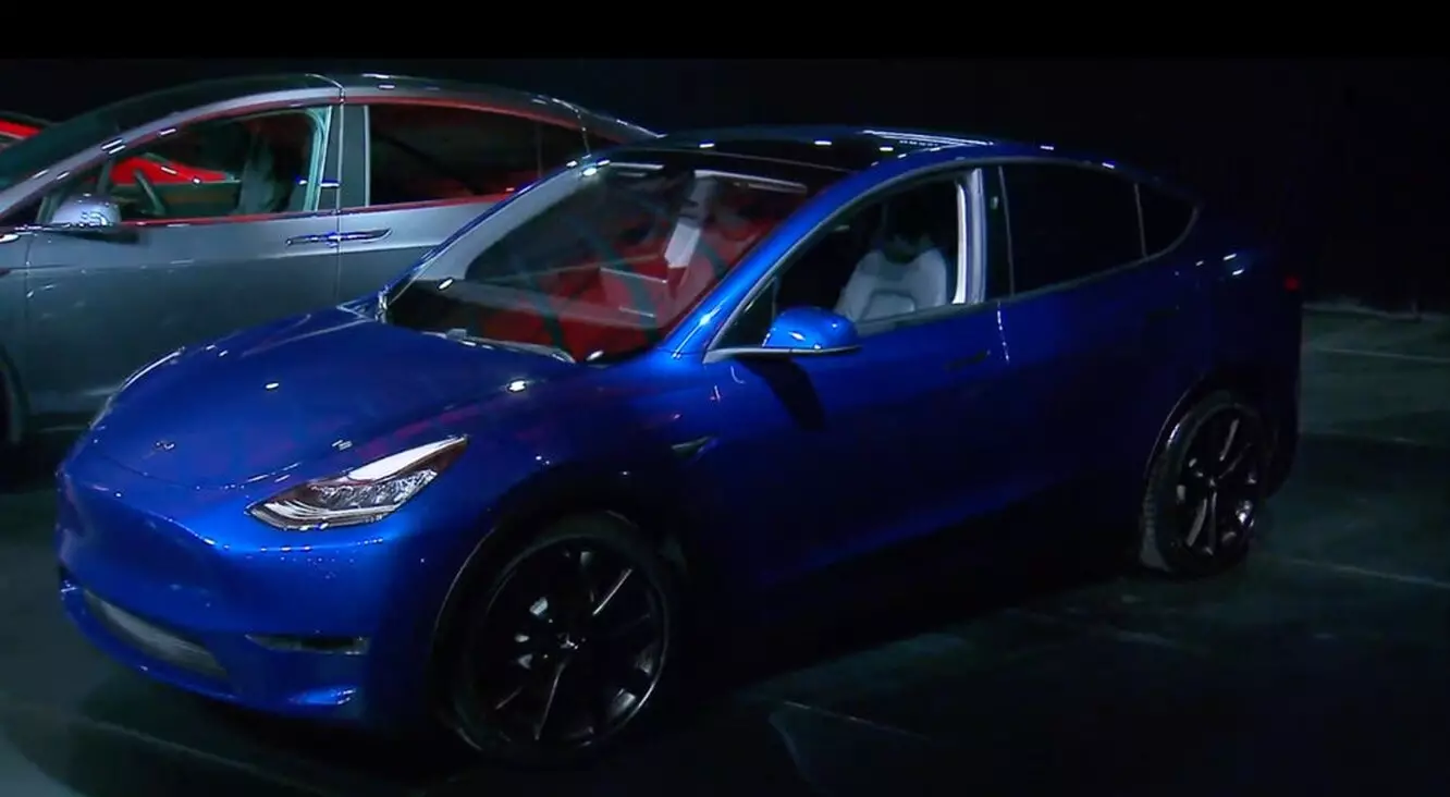 特斯拉展示了 Model Y 跨界車 360941_4