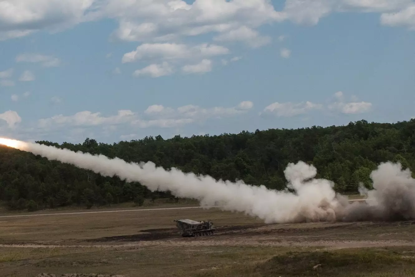 D'USA hunn ugefaangen, hypersonic Rakéiten ze montéieren