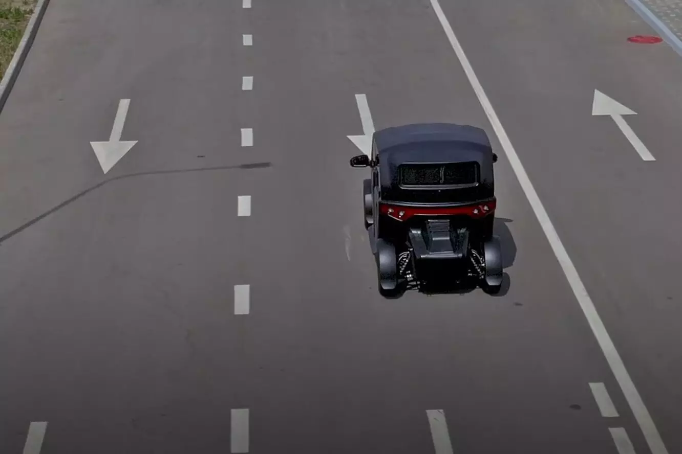 「カラシニコフ」は逆方向に走るカーシェアリング用の電気自動車を発表 363772_1