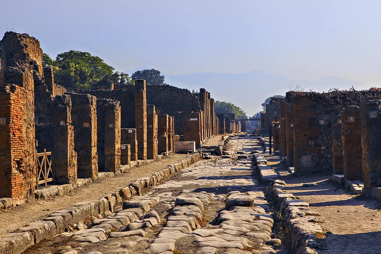 'Harta karun ahli sihir' ditemui di Pompeii