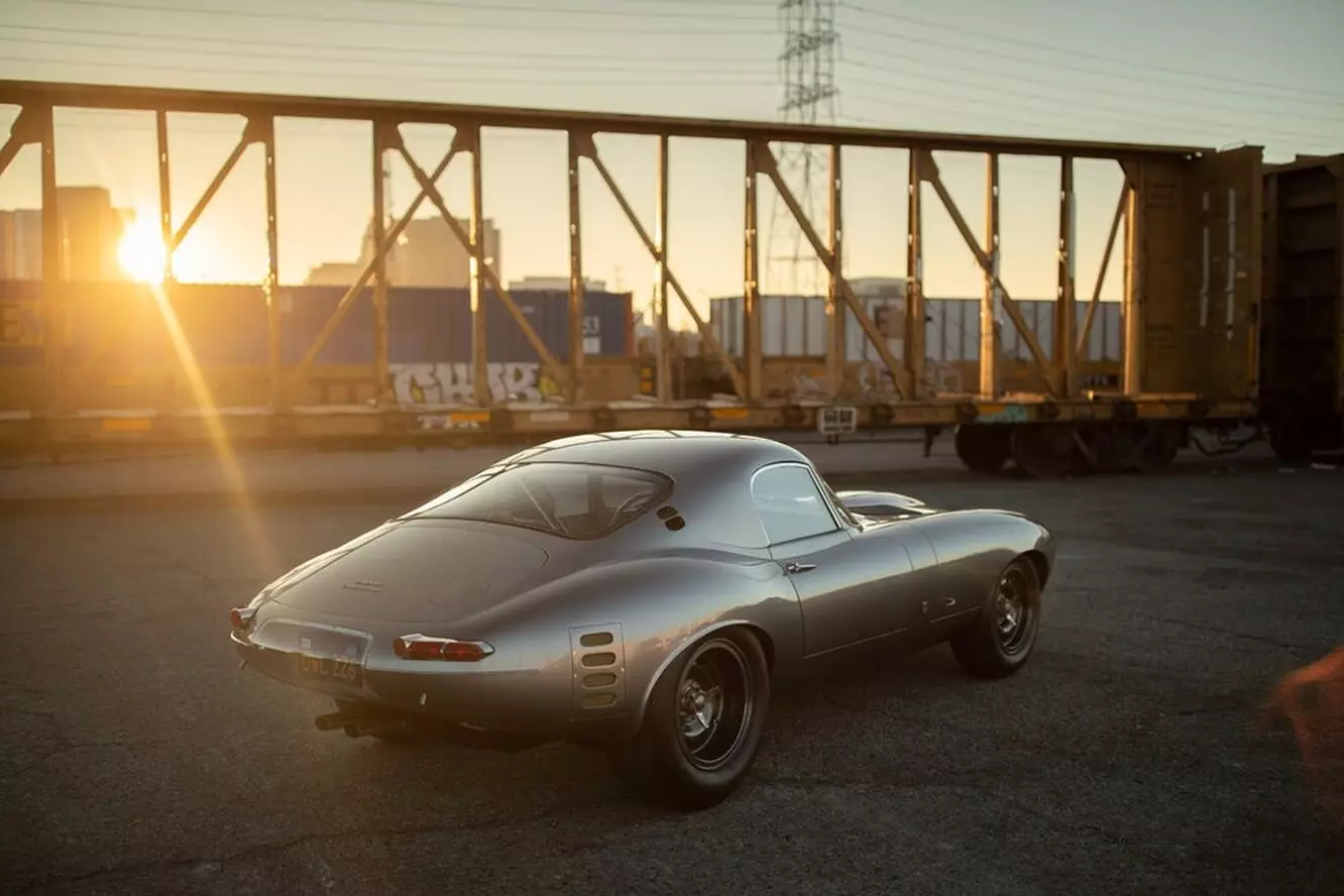 “E-Type Low Drag Coupe” döredildi