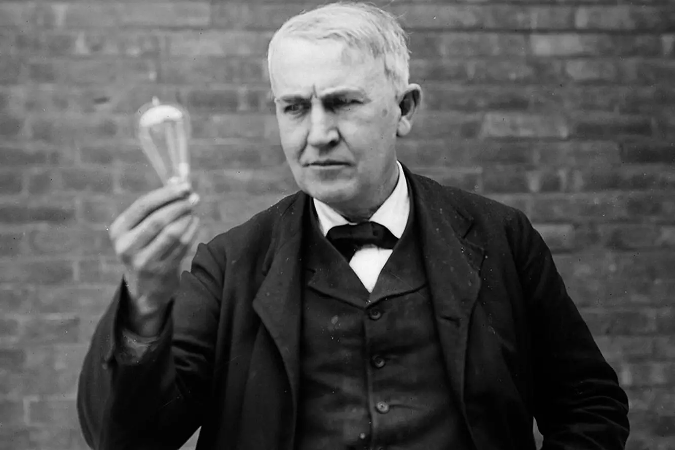 UThomas Alva Edison: Ababhali abadumileyo beeMechanics ezidumileyo