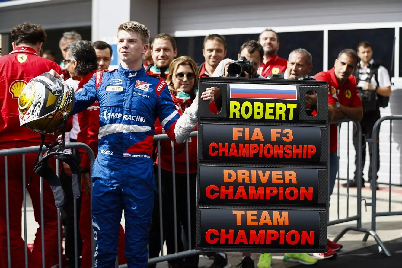 Der Russe Robert Shvartsman ist Formel-3-Champion 2019!