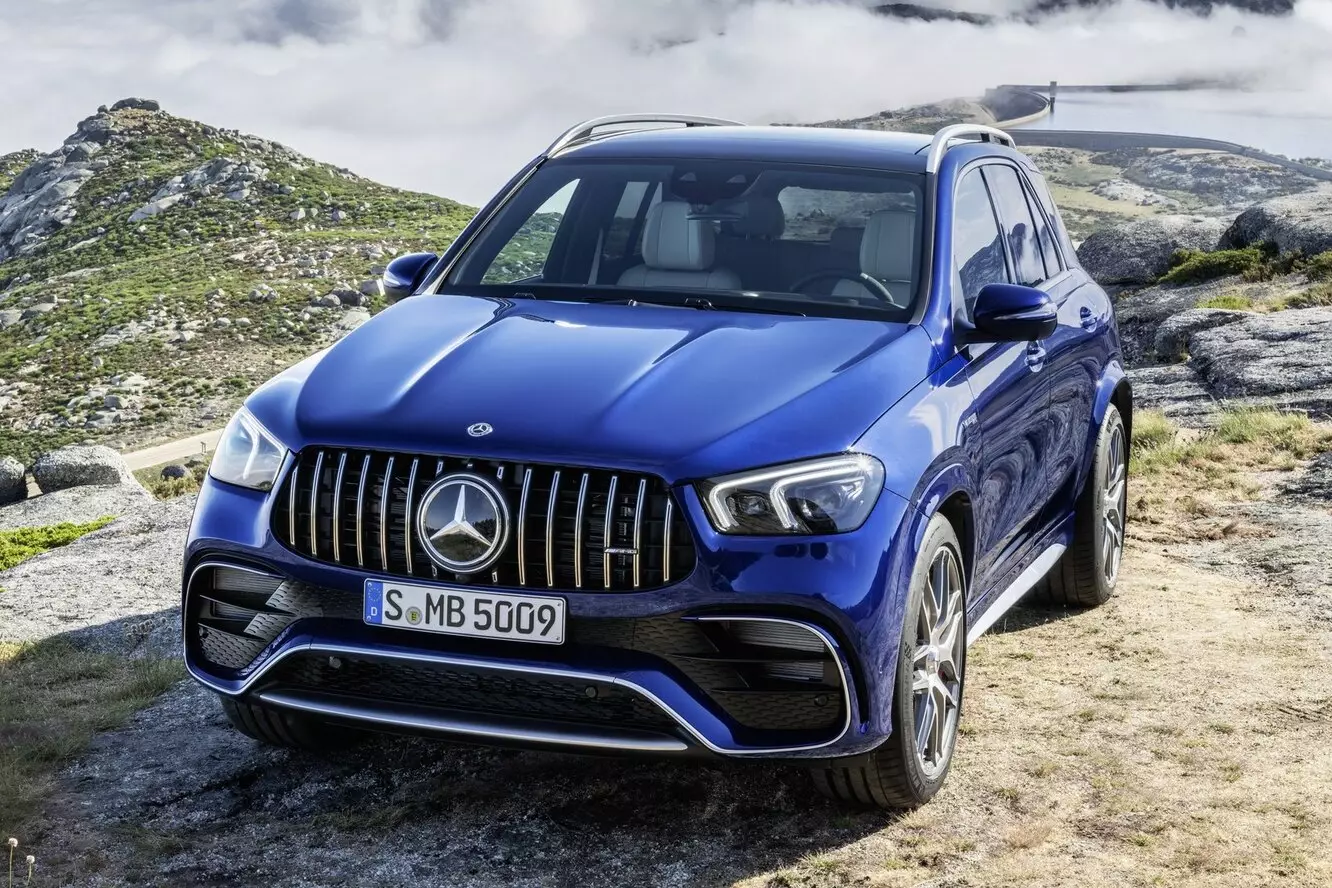 Vaviri Mercedes-Benz crossovers vakagamuchira 612-horsepower shanduro