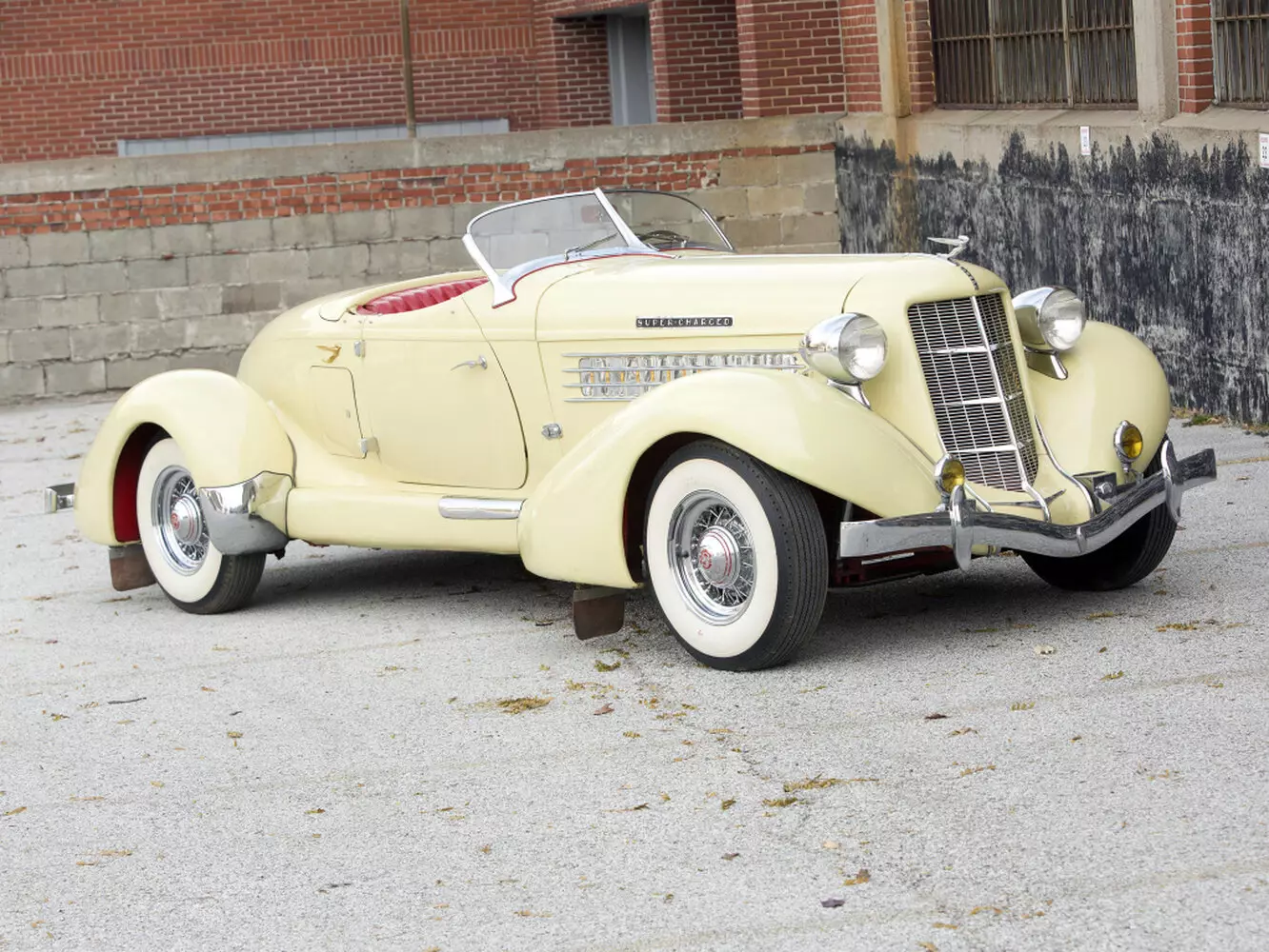 Kastanienbrauner 852 SC Speedster (1937)