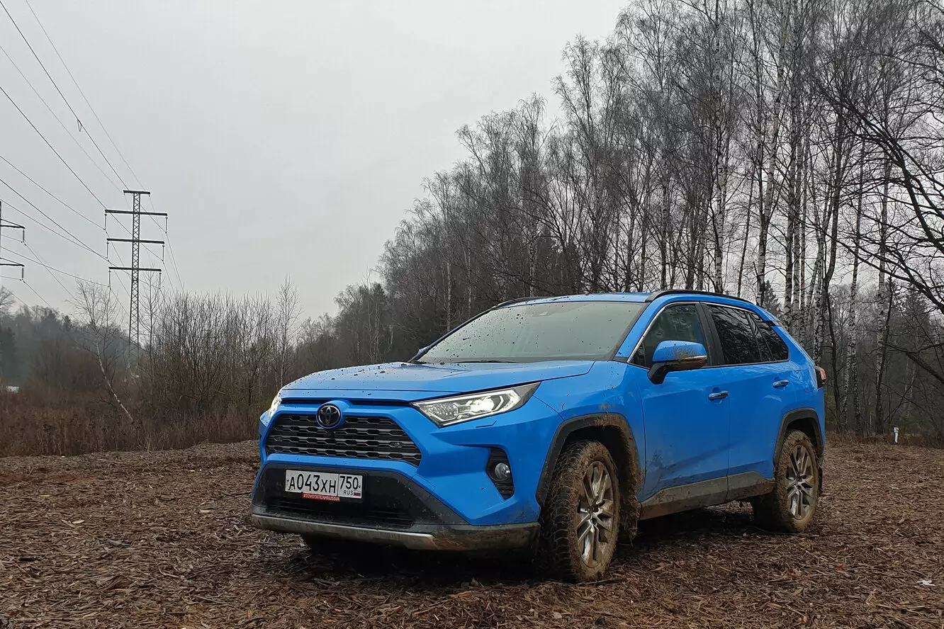 ධනයේ සිට මඩ දක්වා: Toyota RAV4 පරීක්ෂණය