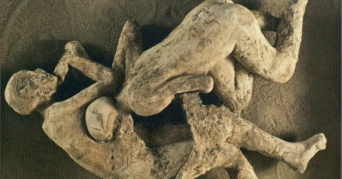 Pompeii 'আলিঙ্গন' পুরুষ হতে পরিণত