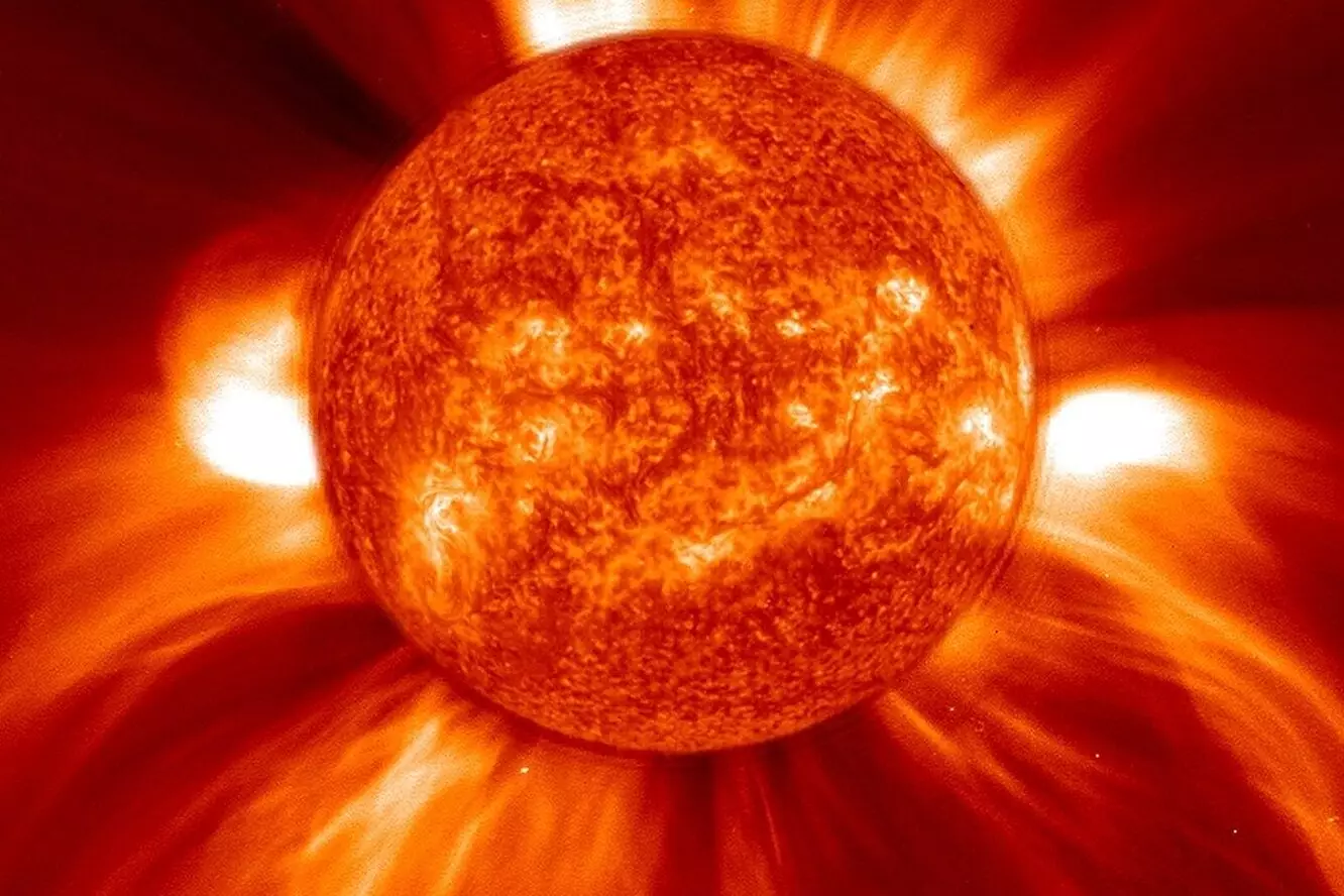 El mecanismo que calienta el viento solar fue visto en un experimento en la Tierra 370863_1