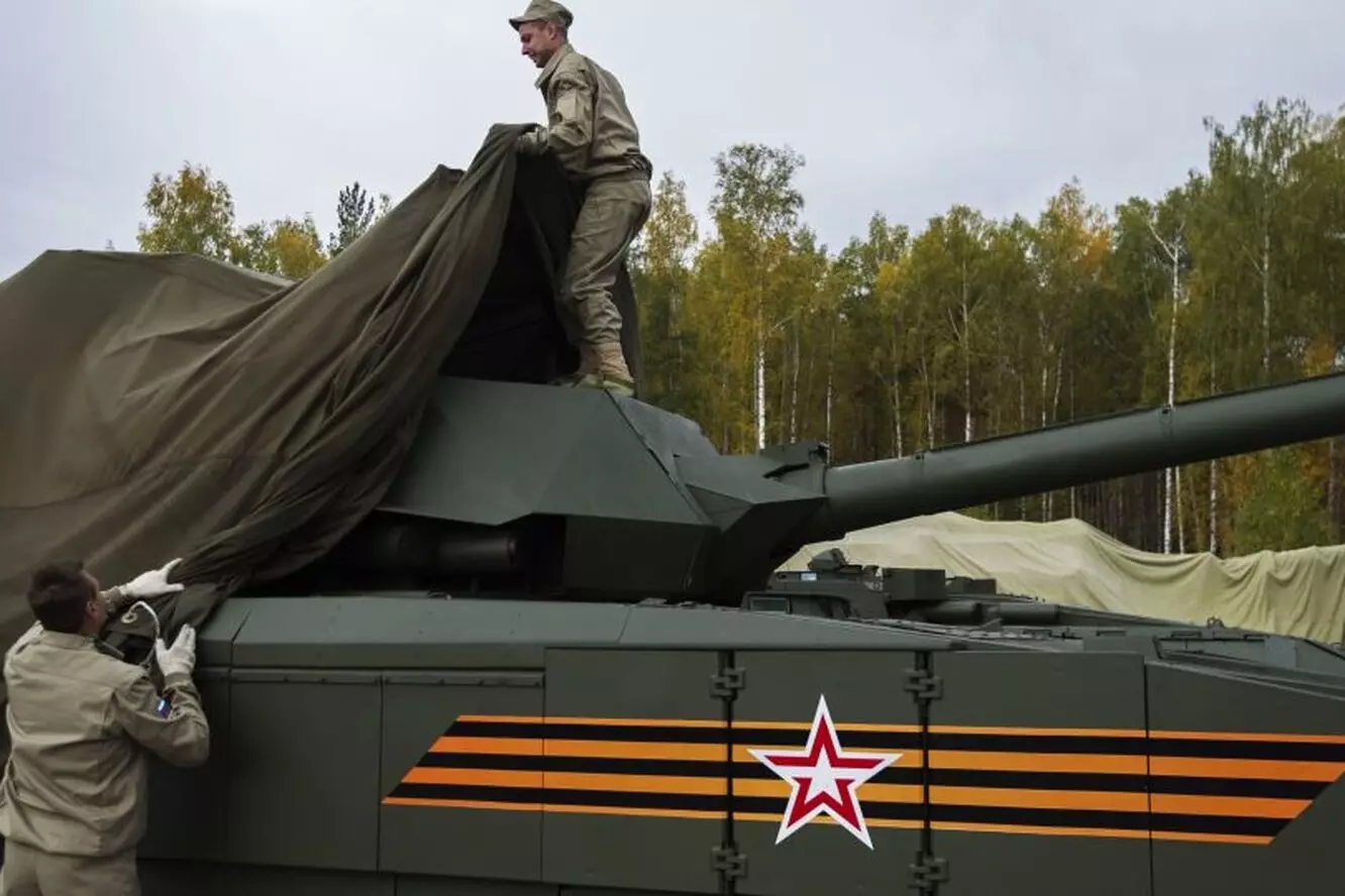 Armata 탱크에 투명 망토가 제공된 방법