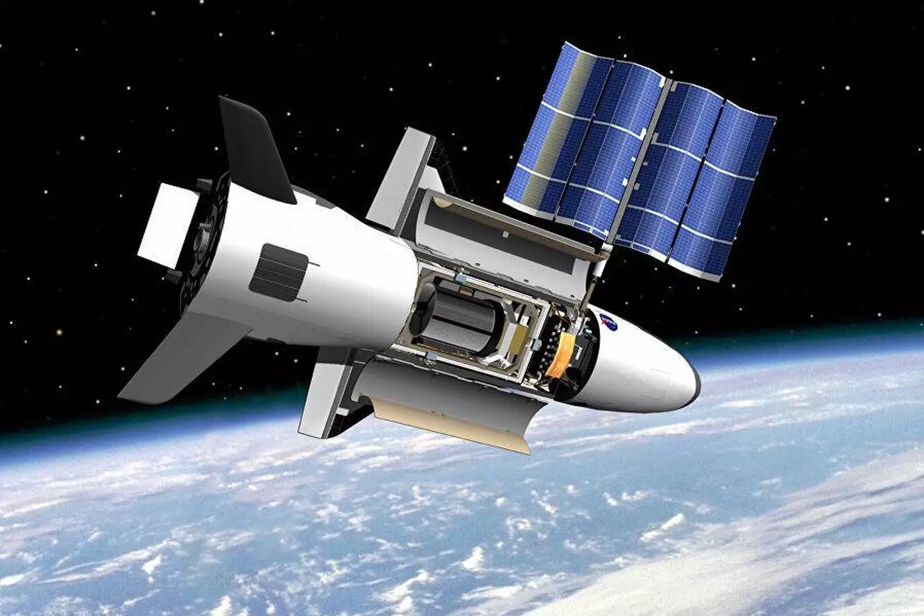 X-37B අභ්‍යවකාශ යානය දියත් කිරීම මැයි 17 වන දින සිදු විය