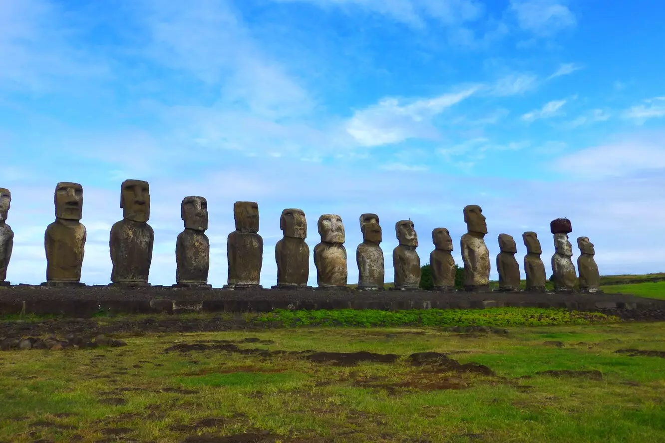 Os europeus não influenciaram a construção de estátuas na Ilha de Páscoa