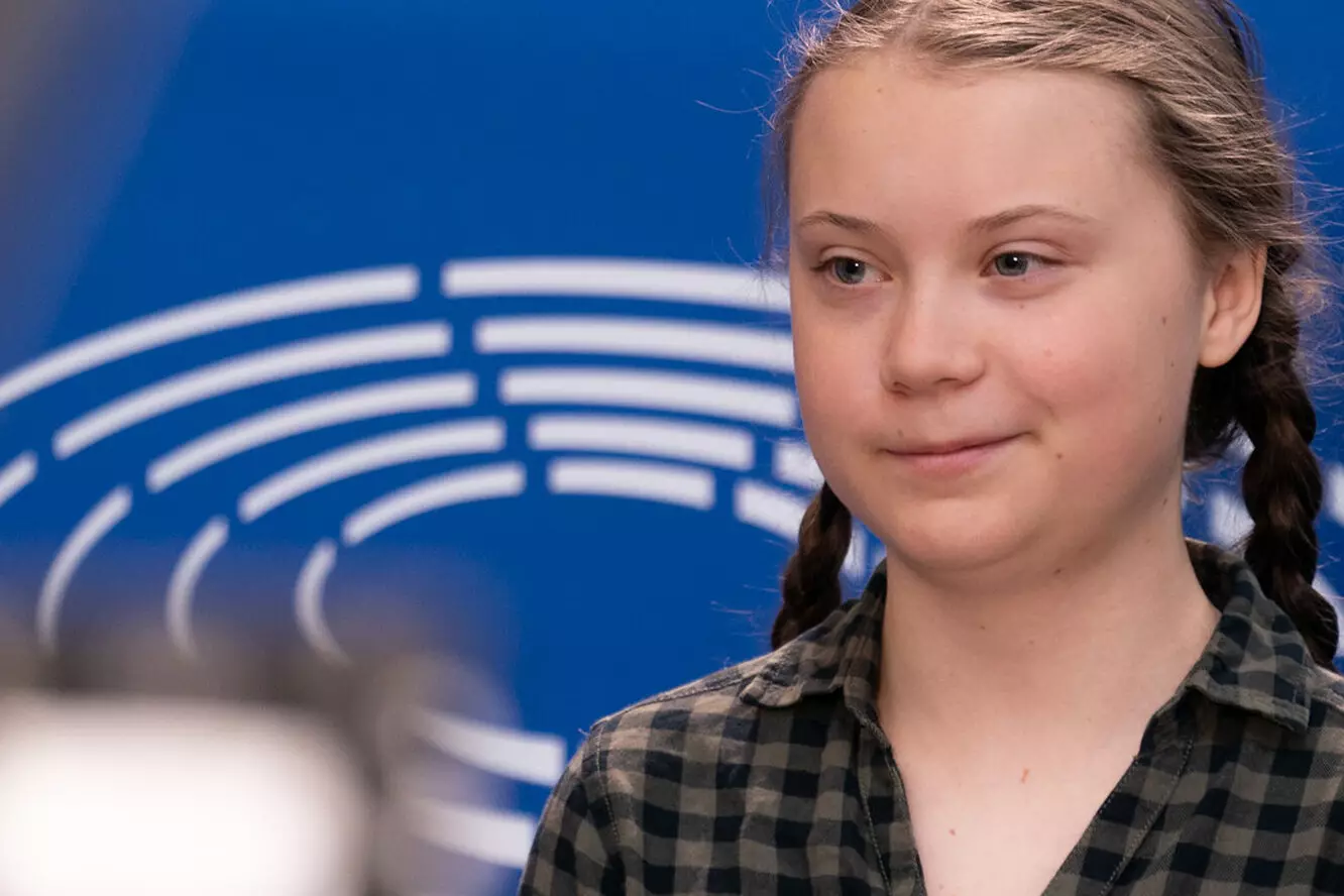 Greta Thunberg adyndaky ägirt möýüň täze görnüşi