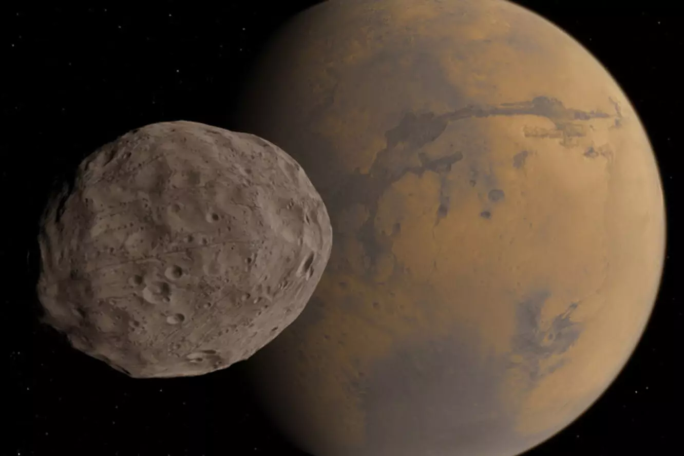 NASA e bontšitse litšoantšo tse ikhethang tsa Phobos: sephiri sa Martian