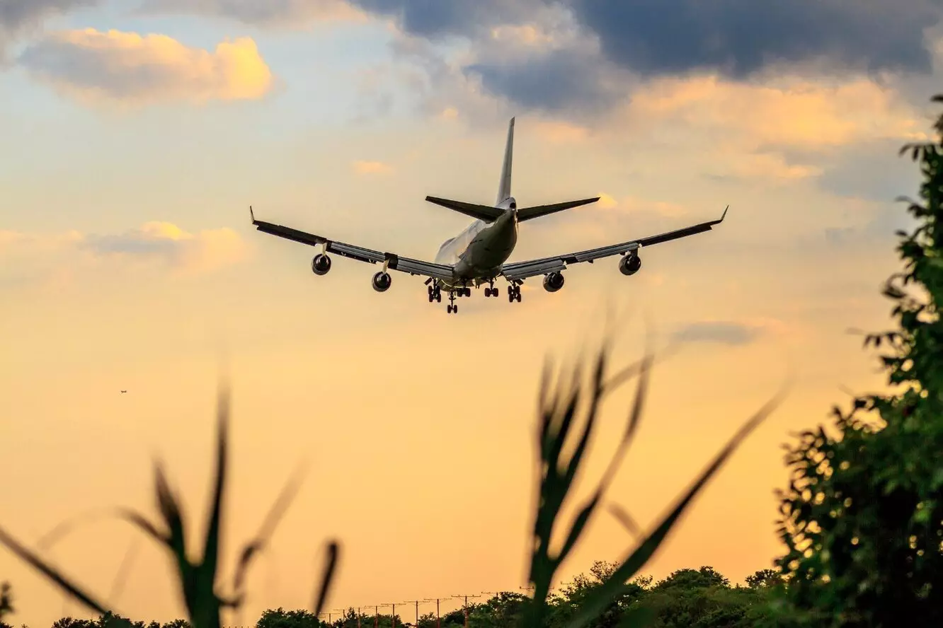 máy bay Boeing 747