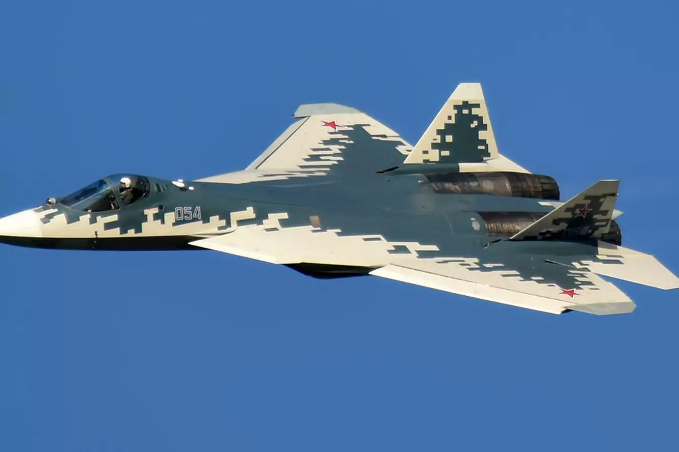 Su-57 ຈະໄດ້ຮັບລູກສອນໄຟໃນຍົນ