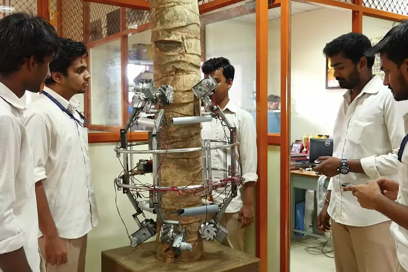 Des travailleurs d'un ancien métier en Inde remplacés par un robot